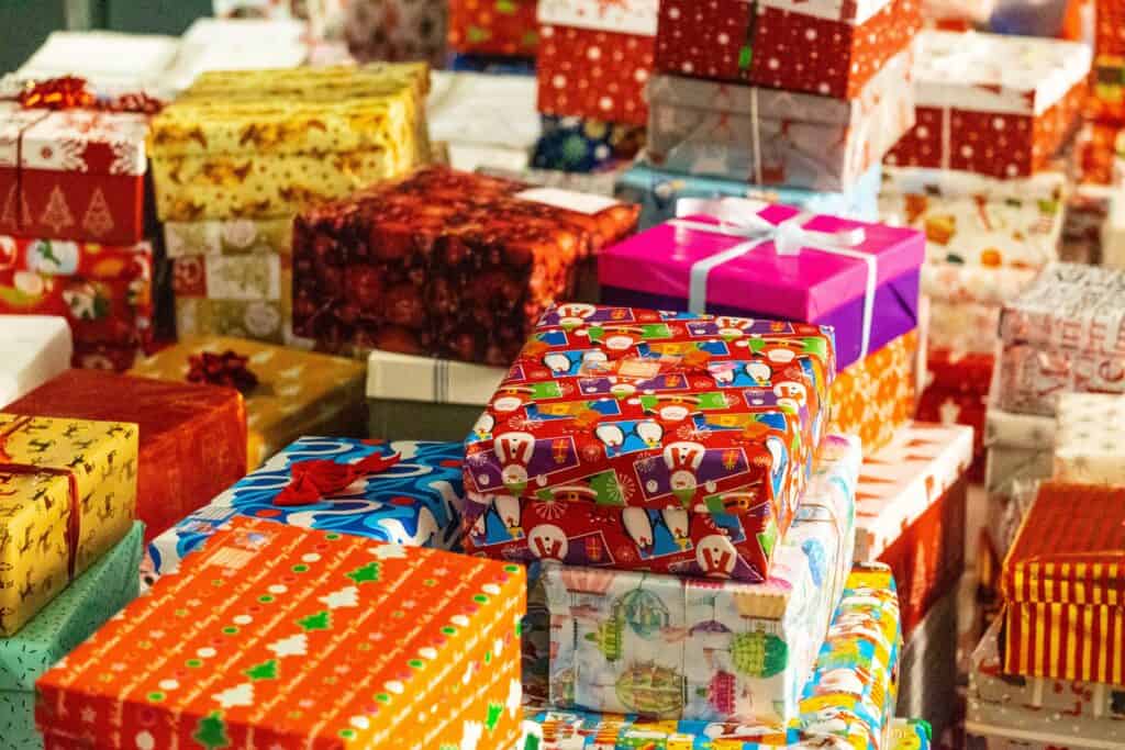 What to Do if You Have Too Many Presents at Christmas - Saving Talents