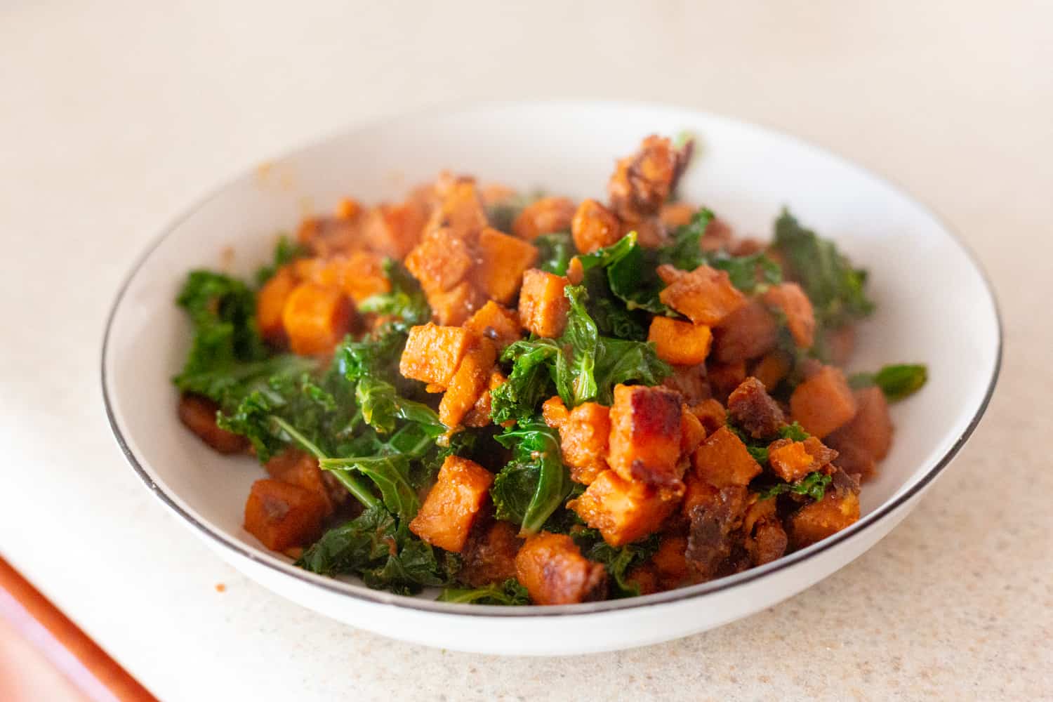 Healthy Sweet Potato Kale Hash Recipe with a Sunny-Side-Up Egg - Saving ...