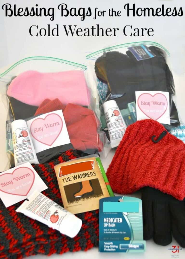 How to Make Blessings Bags for the Homeless + Free Printable
