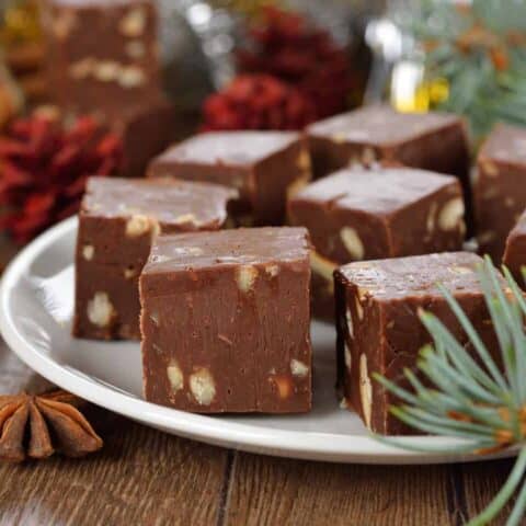 Christmas Fudge Recipe - Saving Talents