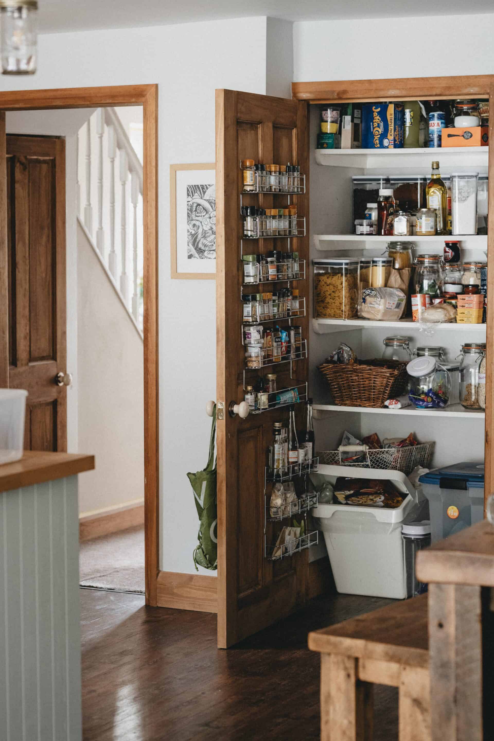 10 Easy Meals You Can Make From Your Pantry - Saving Talents