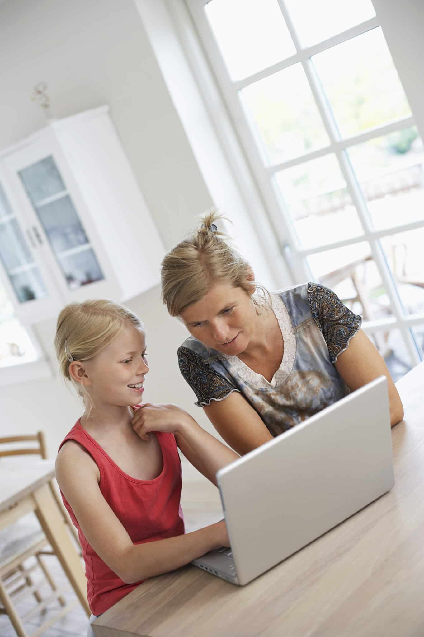 3 Family Internet Safety for Kids Tips to Keep Your Kids Safe - Saving ...