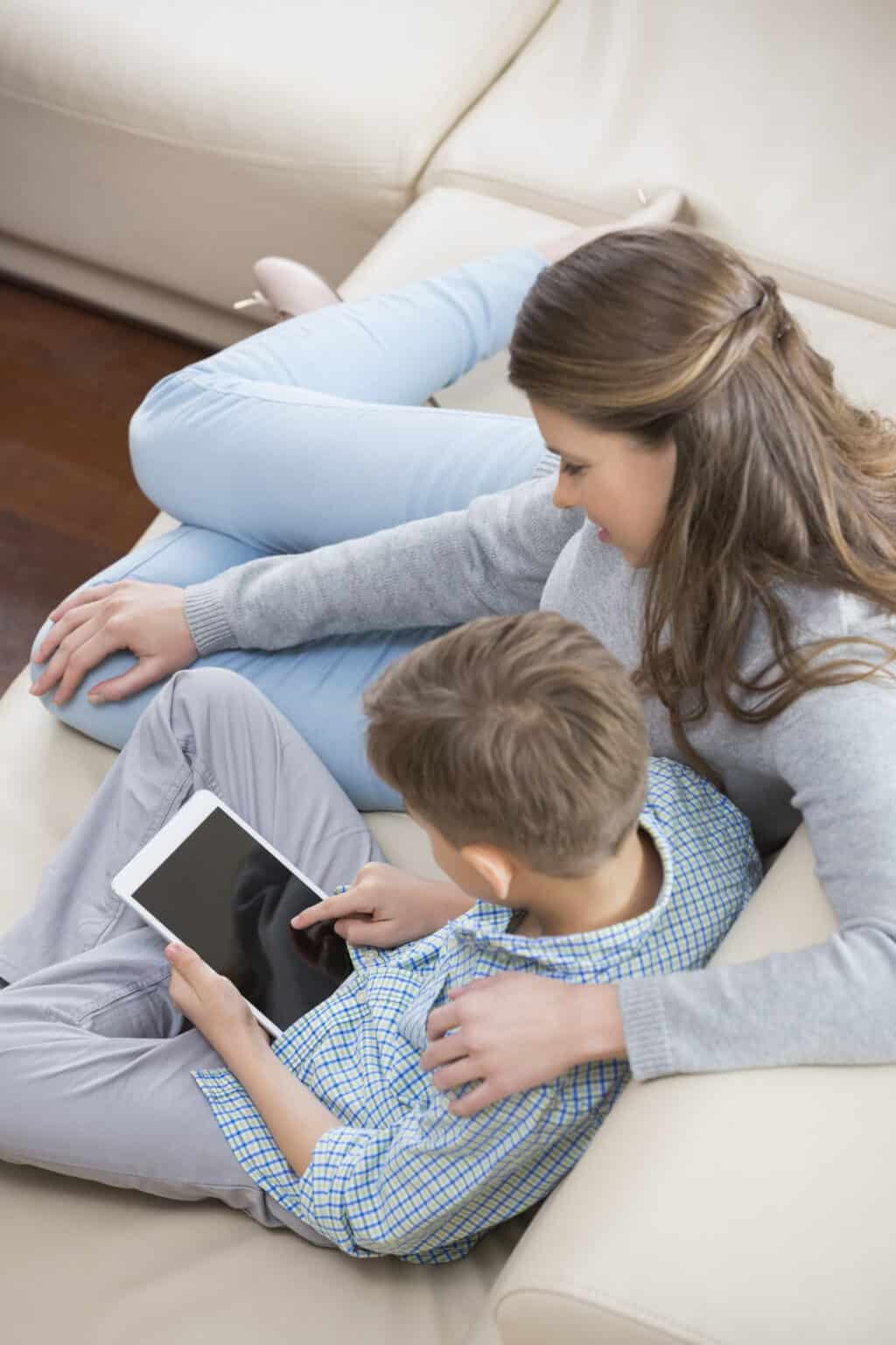 3 Family Internet Safety for Kids Tips to Keep Your Kids Safe - Saving ...