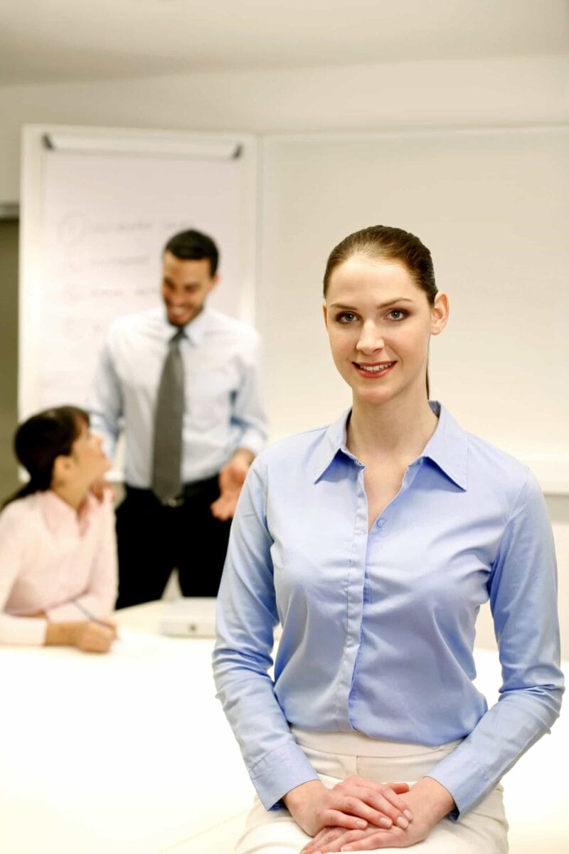 How to Know When It’s Time to Find a New Job - Saving Talents