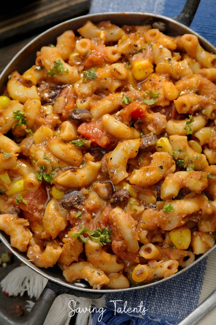 Easy Dinner Idea: Silly Chili Macaroni - Saving Talents