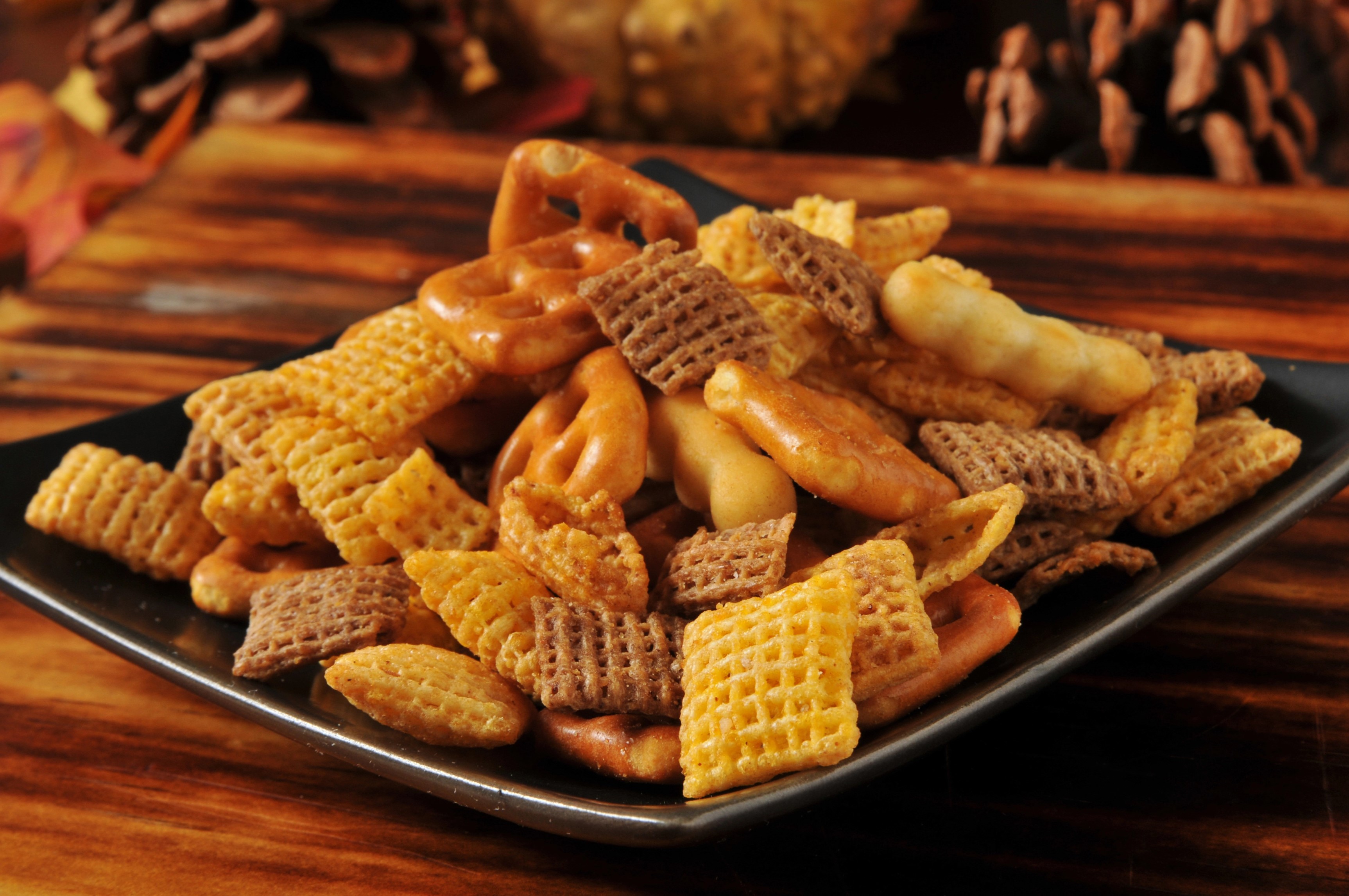Snack Mixes for Your Super Bowl Football Party on Game Day - Saving Talents
