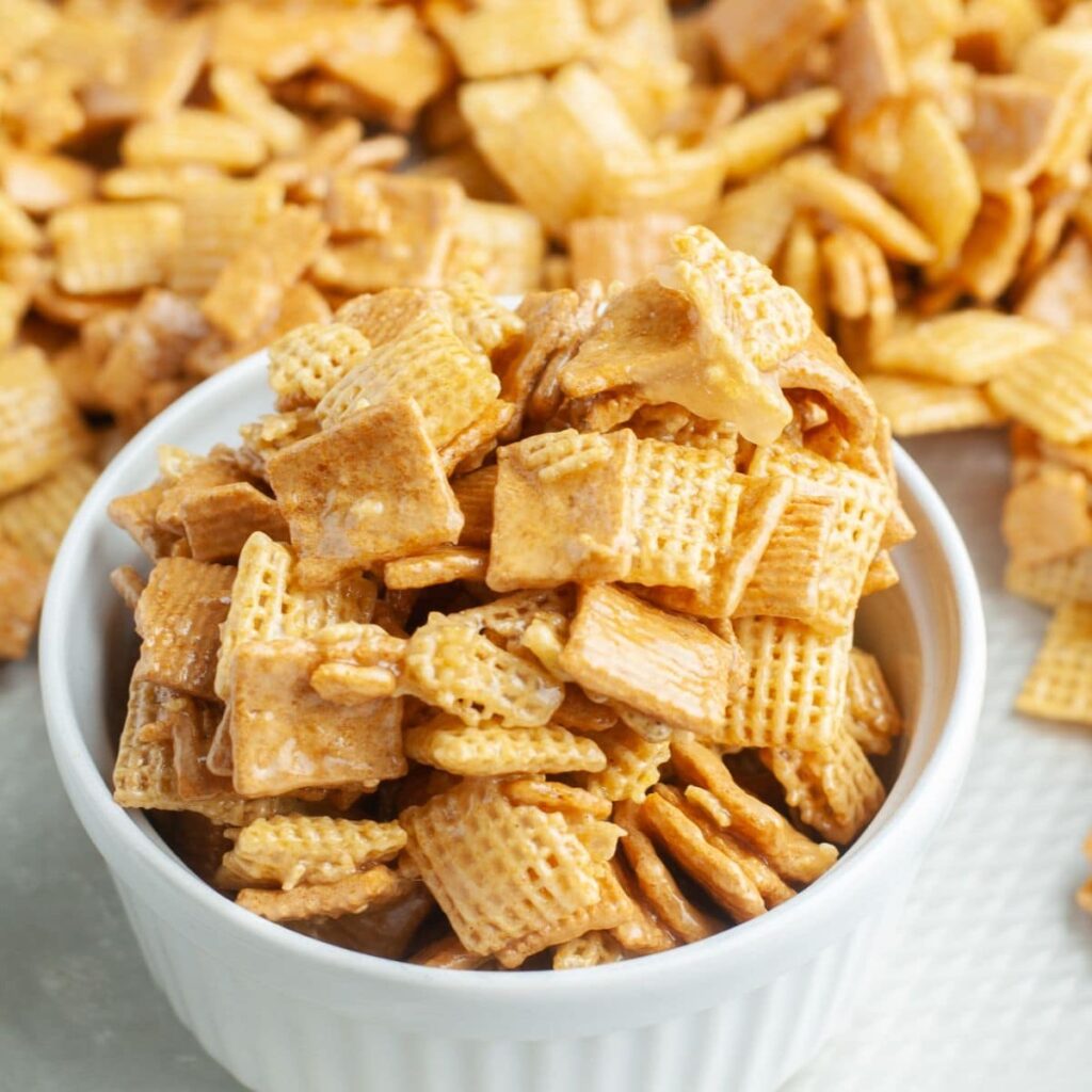 Snack Mixes for Your Super Bowl Football Party on Game Day - Saving Talents